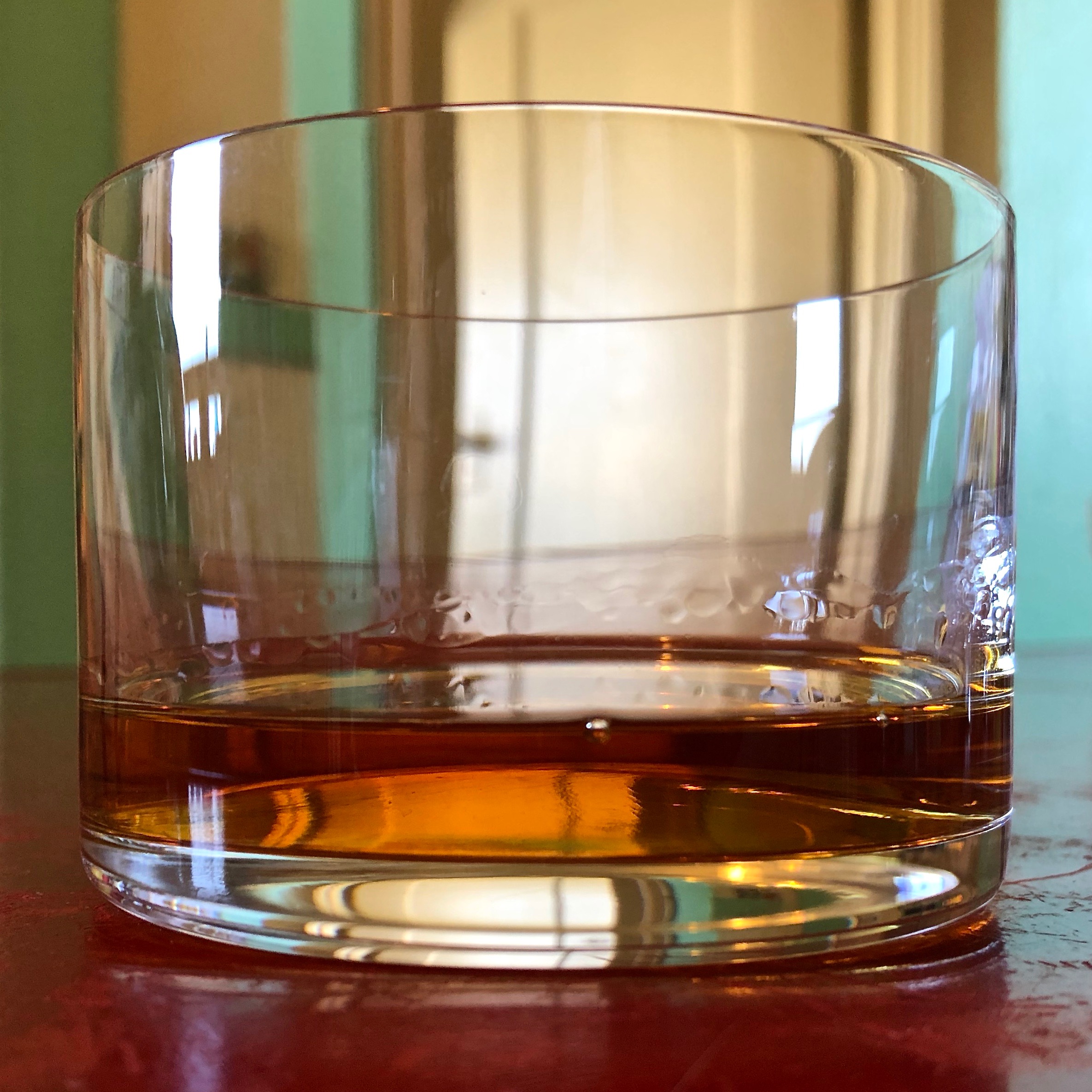 Which Whiskey Glass? – The Right Spirit